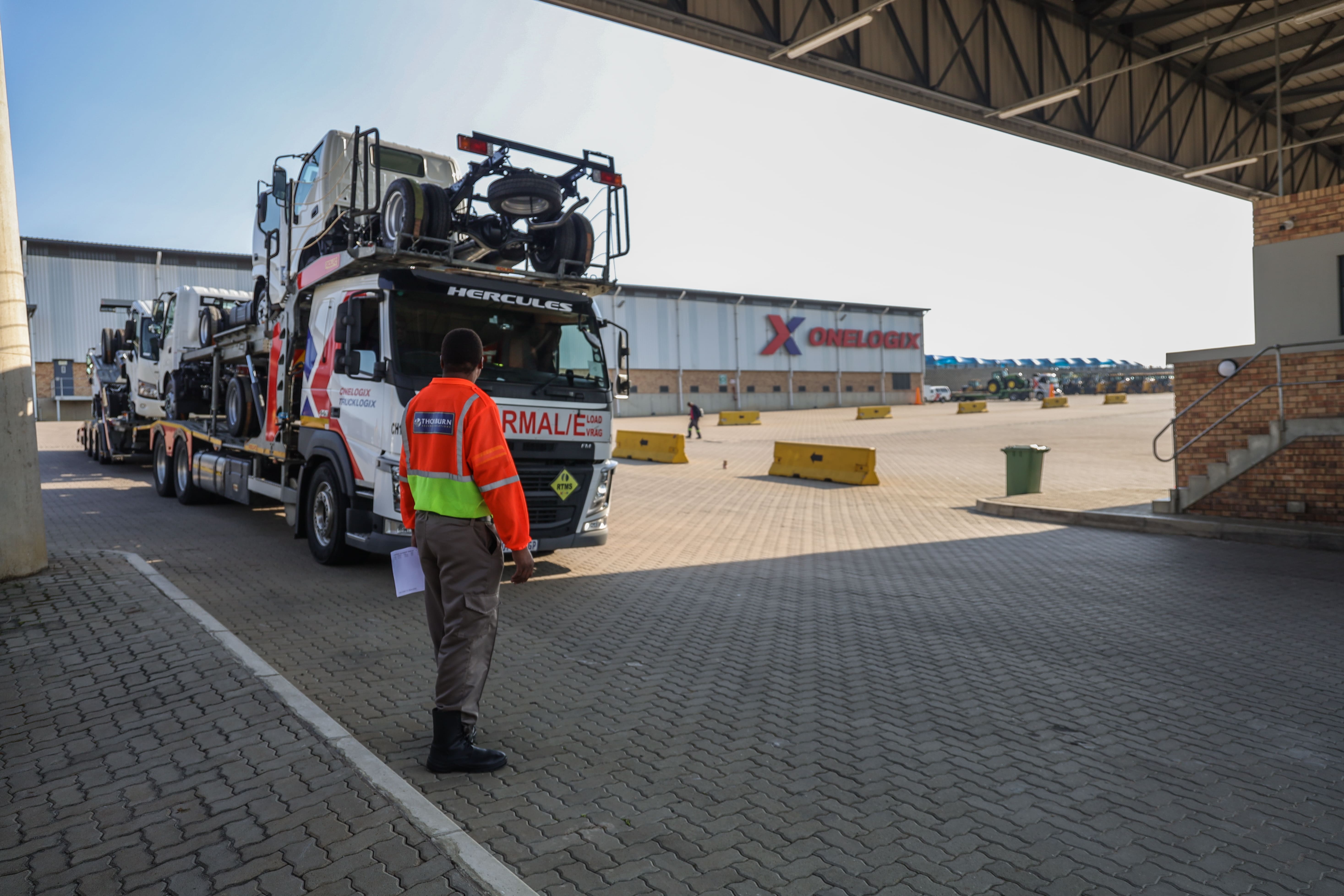 Media | Commercial Vehicle Logistics | OneLogix Trucklogix