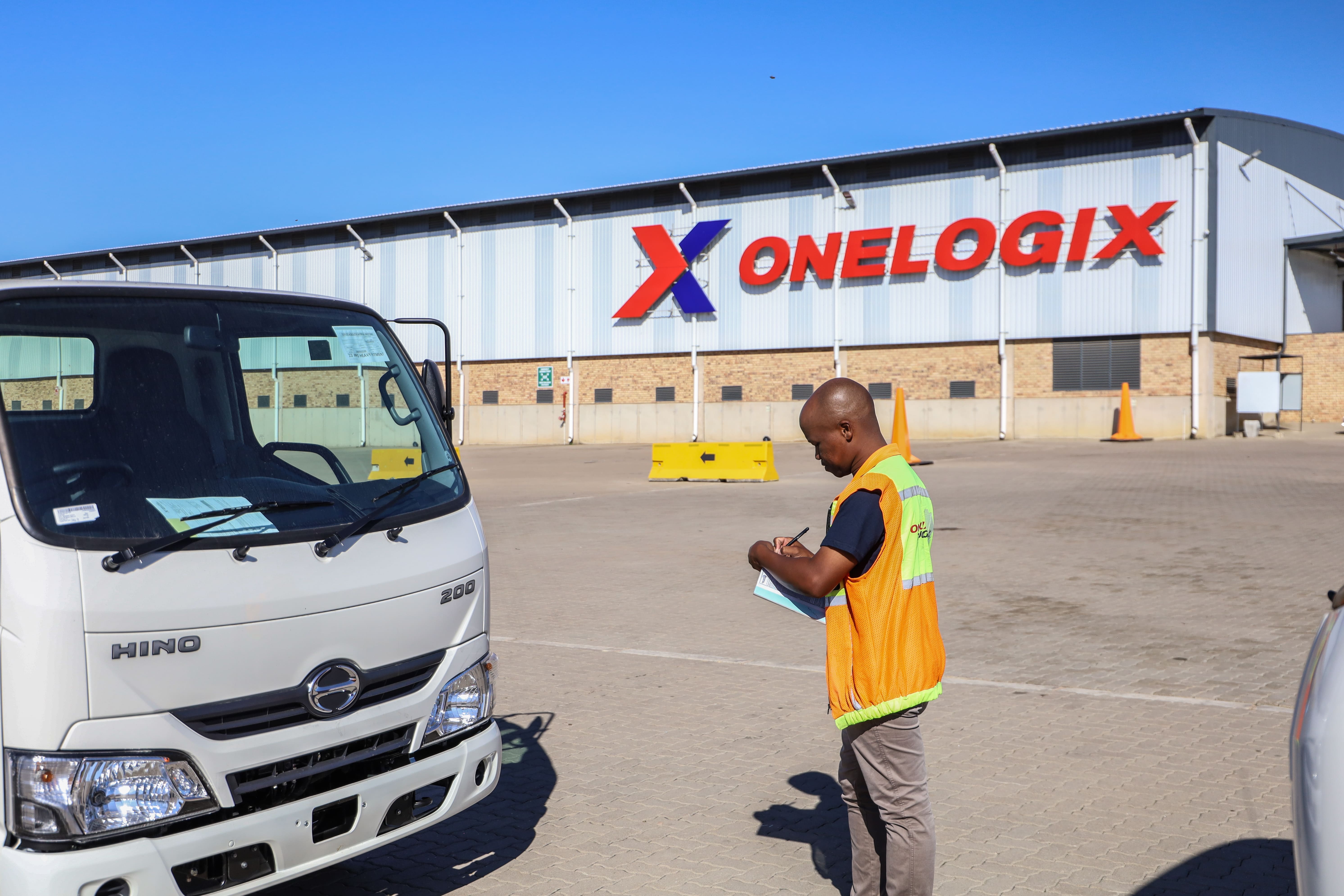 Media | Commercial Vehicle Logistics | OneLogix Trucklogix
