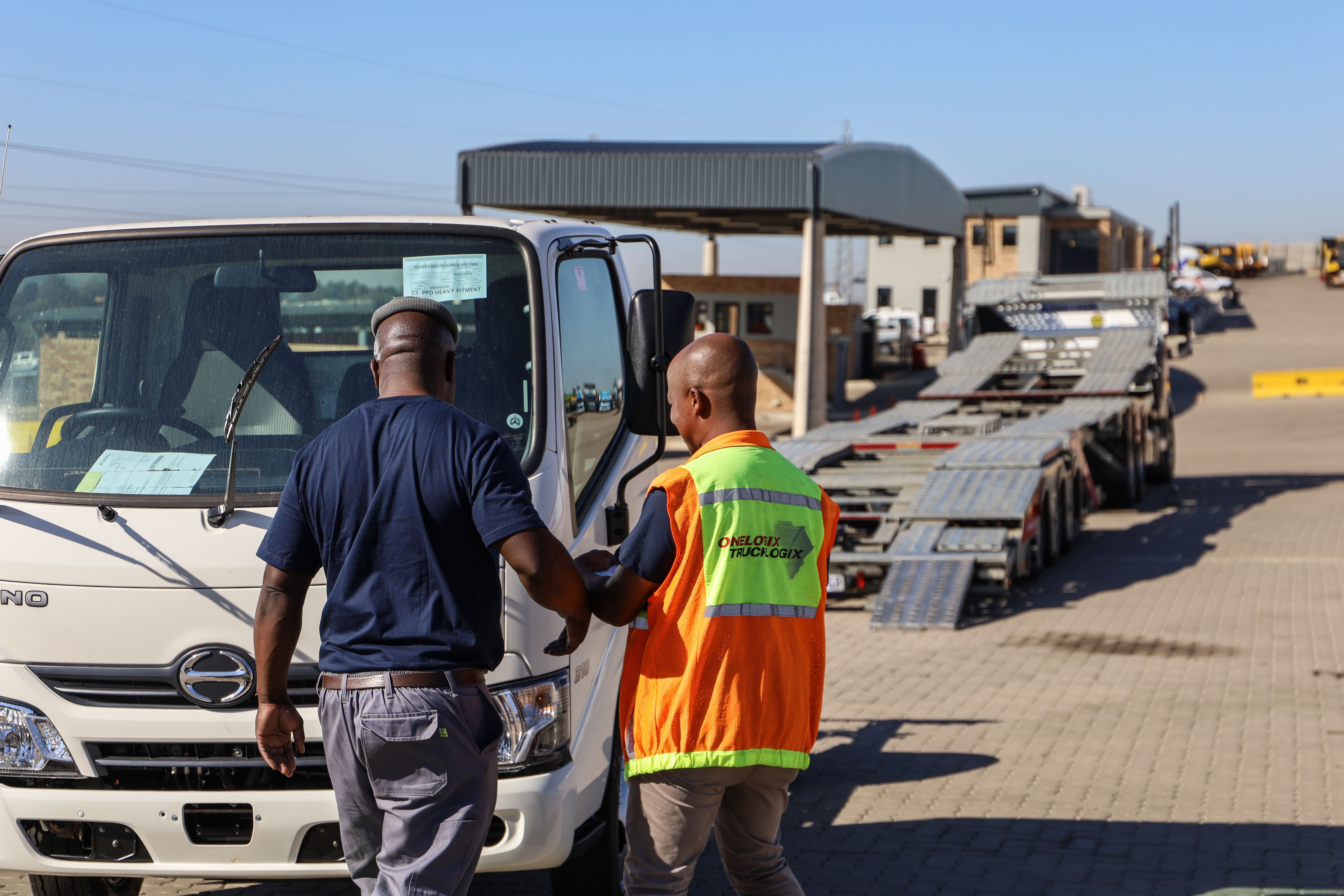 Media | Commercial Vehicle Logistics | OneLogix Trucklogix